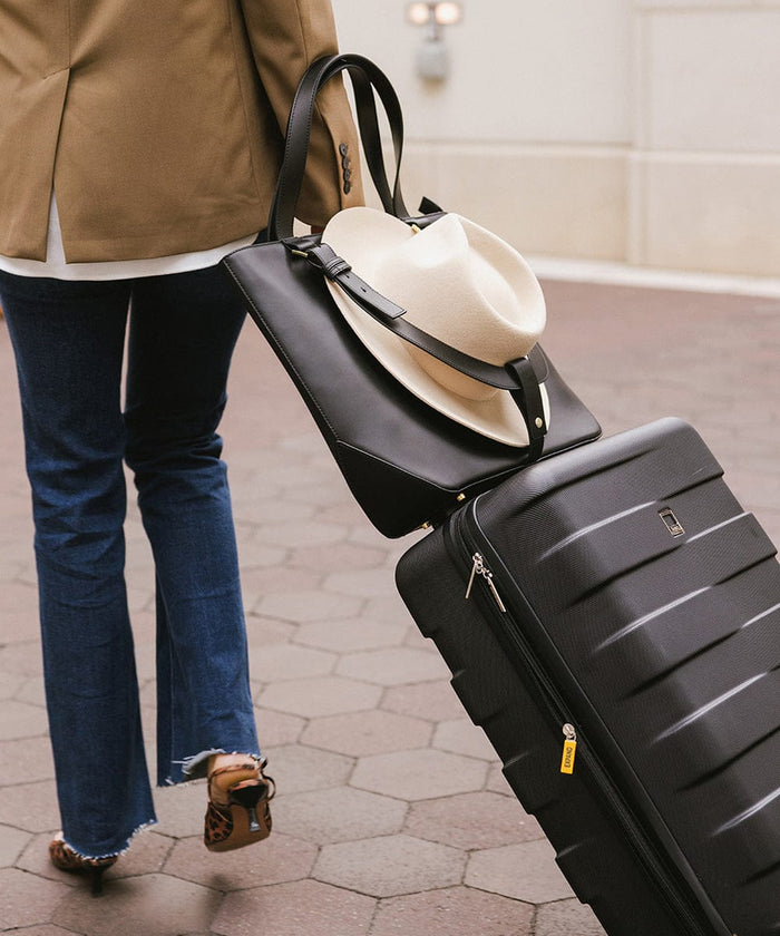 Hayes Leather Hat Carrying Tote | Genuine Leather Travel Bag for Women