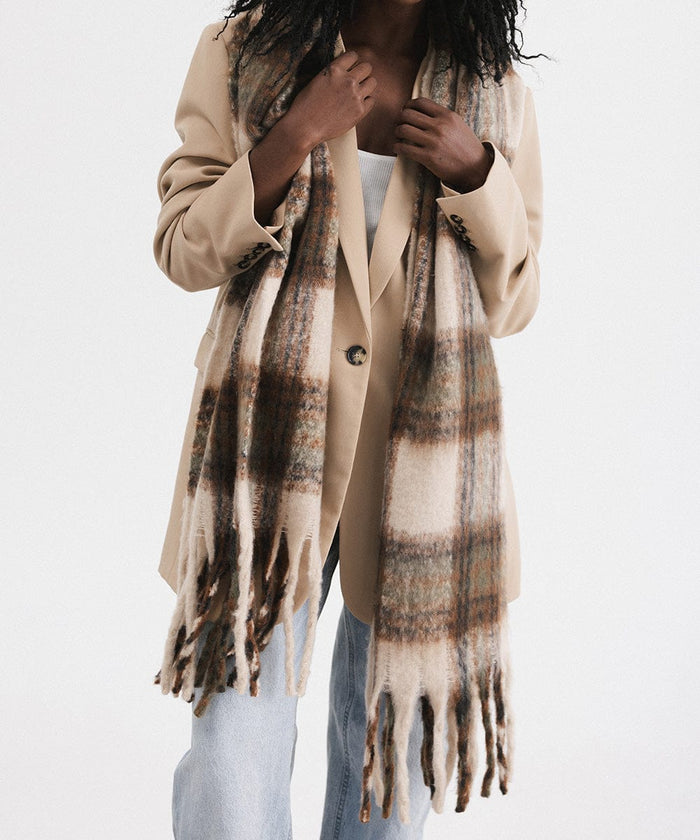 Mik Oversized Scarf | Soft Chunky Knit Blanket Scarf